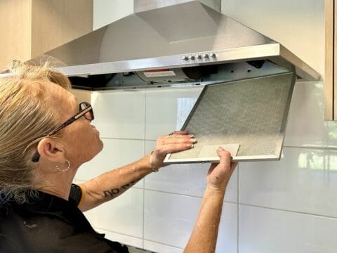 How To Clean Rangehood Filters